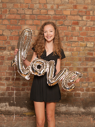 Amelia S 2004 - Mustard Model Agency