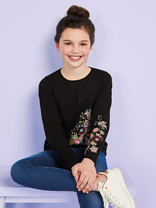 Maisy H 2009 - Mustard Model Agency