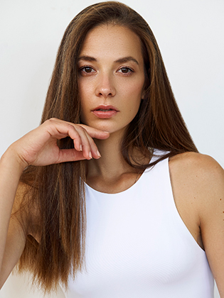 Anna G - Mustard Model Agency